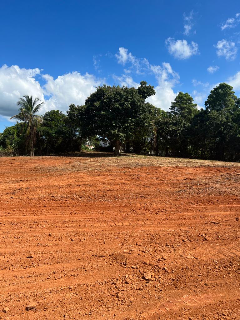 Prime Lot For Sale – Claire's Realty